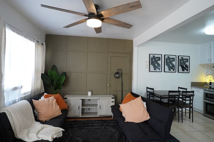 Comfy Extended Stay With Fast Wi-fi & Essentials - Bellflower, CA