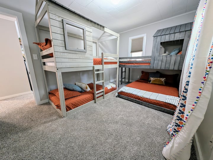 Bunk Room! Great Location - Tuttle Creek State Park, Manhattan