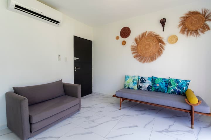 Banus 90 92 | Ground Floor, Single Level, Pool - Acapulco
