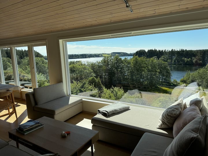 House By Lake Stavanger. Available For Ons 2026. - Stavanger