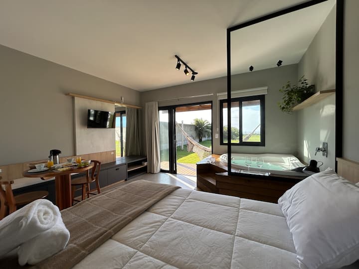 Apartamento Novo Frente Mar Com Hidro E Varanda - Imbituba
