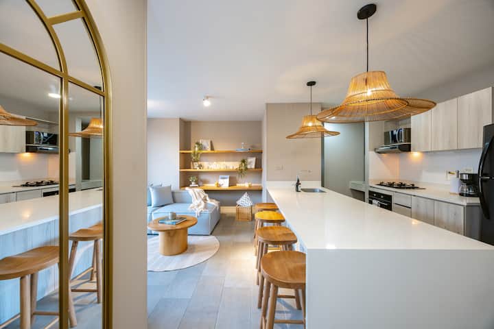 [C] Poblado Manila|ac 2 Br|walkable|gym|sauna - Medellín