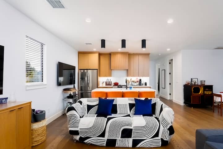 New Modern Artist’s Studio - 2 Units In 1 Listing! - Uptown Oklahoma City - Oklahoma City