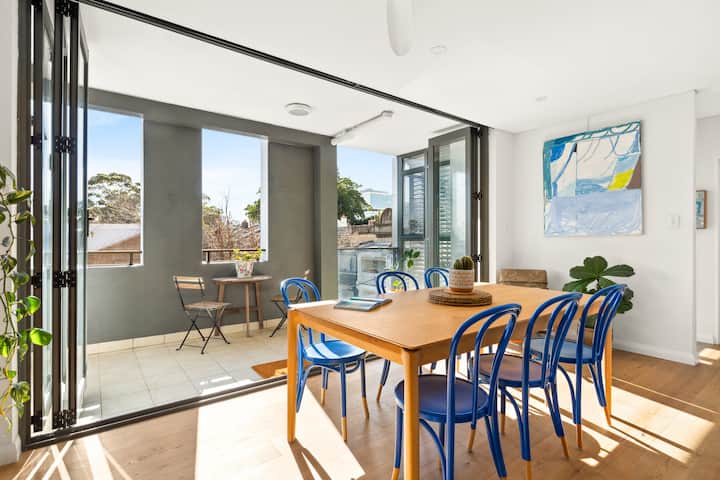 Artsy Sanctuary—inner-city Vibrance & Urban Views - Surry Hills