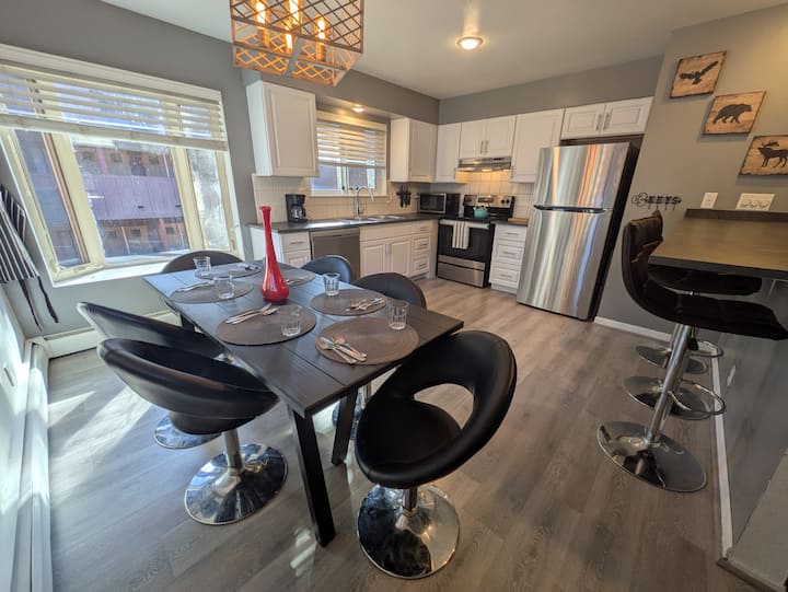 Lake, Beach & Ski Condo In South Lake Tahoe - South Lake Tahoe, CA