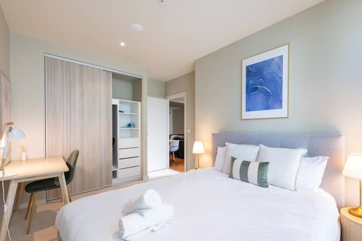 Charming Urban Apartment - Melbourne