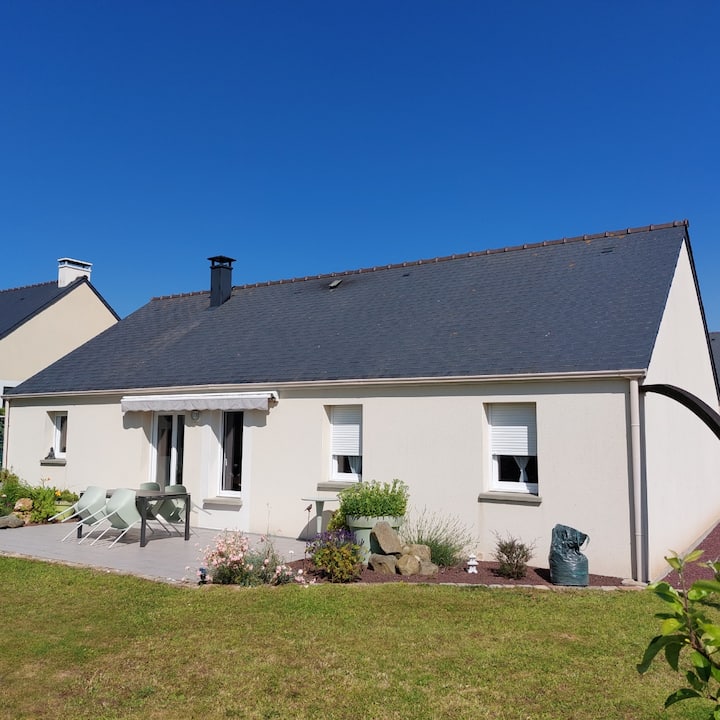 Maison&jardin: Plages à 15 Min/commerces à 5 Min - Lannion