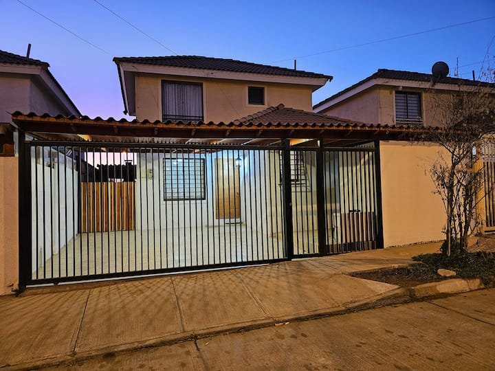 Sector Residencial. Entrada Norte. 
6 Personas - Copiapó
