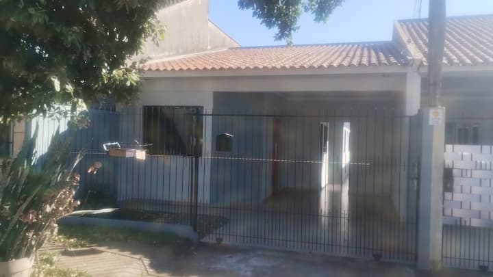 Casa Confortável Ar Condicionado - Maringá