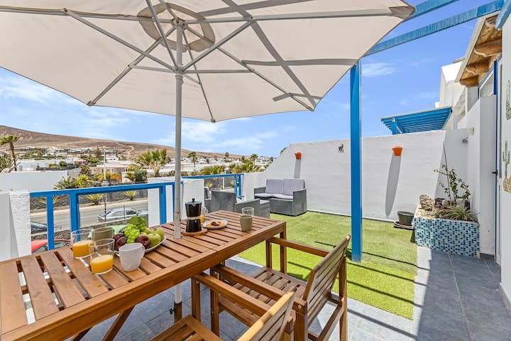 Home2book Bright Apartment Playa Blanca, Terrace - Playa Blanca