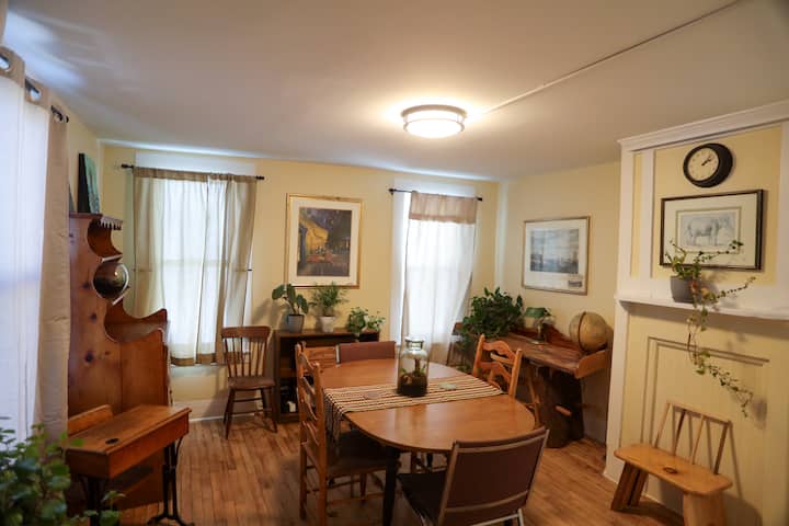 Charming Apartment In Lovely Biddeford W/ Ac, Wifi - Biddeford, ME