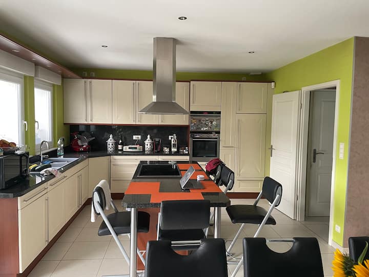 Maison à La Campagne , En Lisière De Fôret - Perl