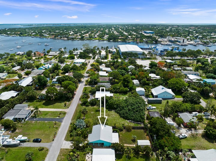 Dinner On Us. Port Salerno/stuart, Walkable! - Hobe Sound, FL