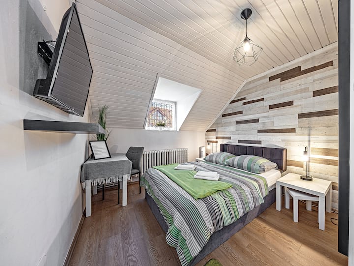 Apt1, Enjoy Cozy Quiet In Hiils Near Prague Castle - Prága