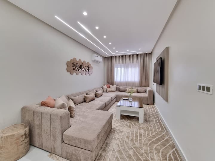 Appartement Spacieux Et Impeccable Avec 6 Lits - Tanger