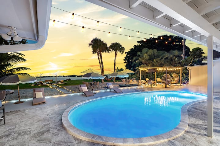 Villa En Bord De Mer | Bbq, Piscine Et Salle Jeux
