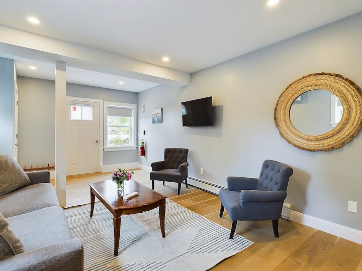 1661 Farm & Gardens Suite #1 - New Shoreham, RI