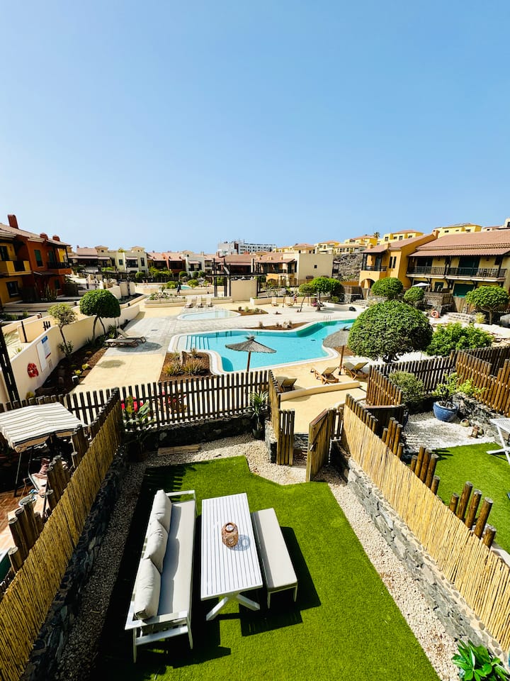 Beautiful Family House With Pool Near By The Sea - San Miguel de Abona