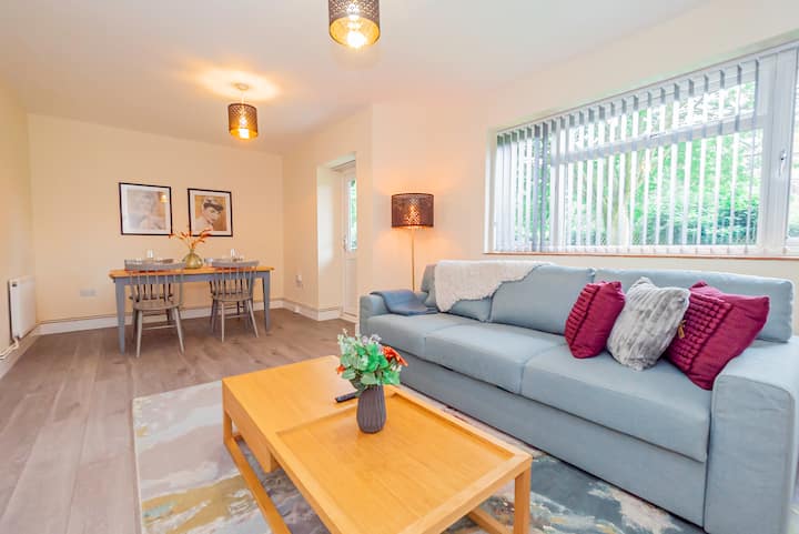 Spacious 2br Flat @ Summertown | Sleeps 7 | 5 Star - Oxford