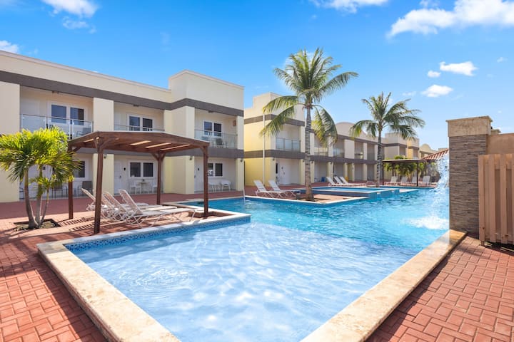 Cozy Bliss Condo W/ Pool ~ Steps From Eagle Beach - Aruba