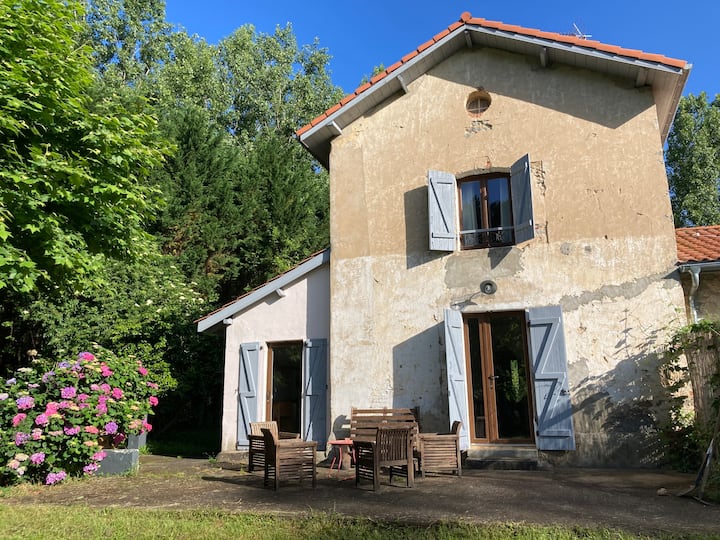 Gîte Calme Avec Piscine, Océan & Pays Basque - Pays basque français