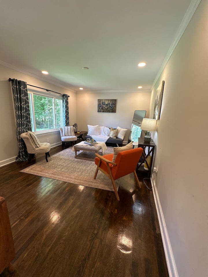 Charming Retreat - Petersburg, VA