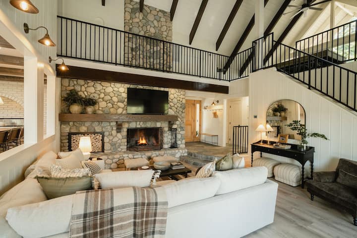 @Grizzlymountainhouse-lake Access/firepit/games - Lake Arrowhead, CA