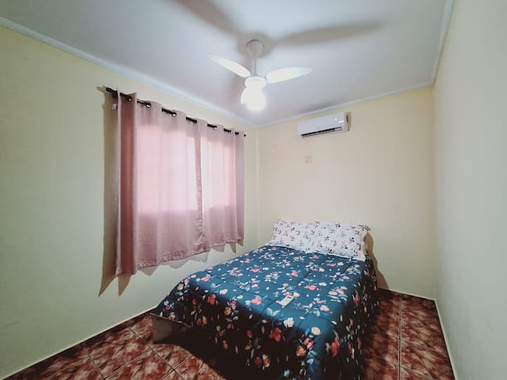 Apto Em Condomínio - 3 Quartos - Campo Grande