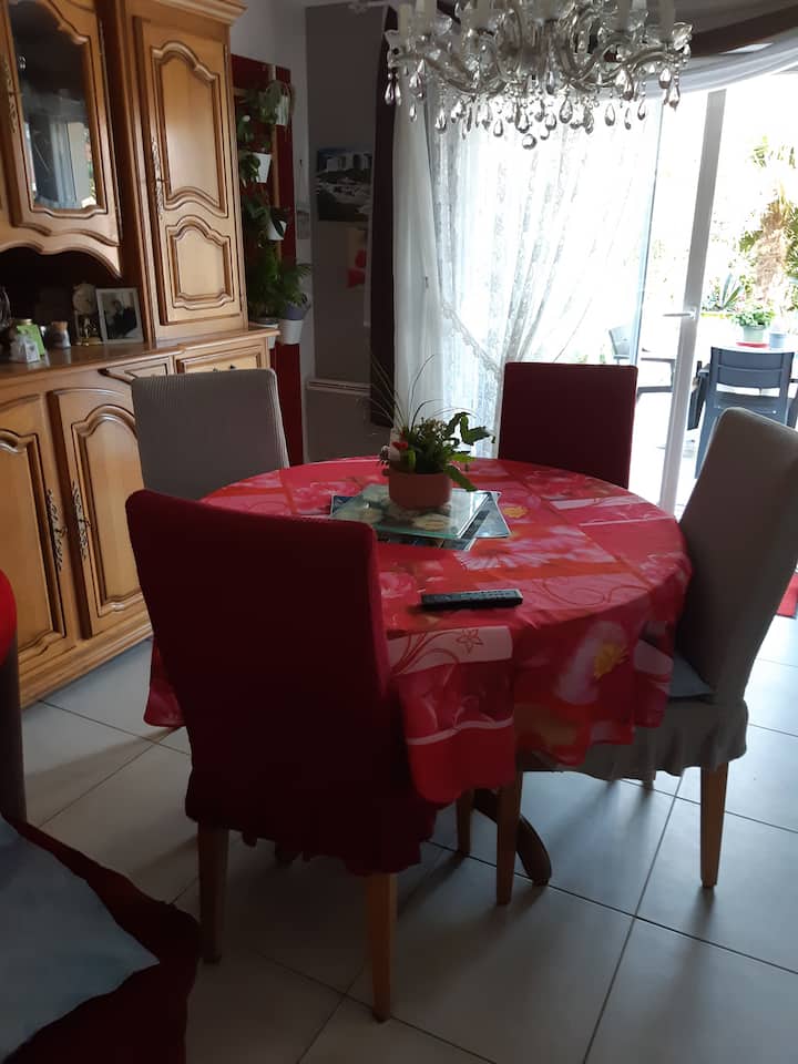 Deux Chambres Privée, - Rochefort, France