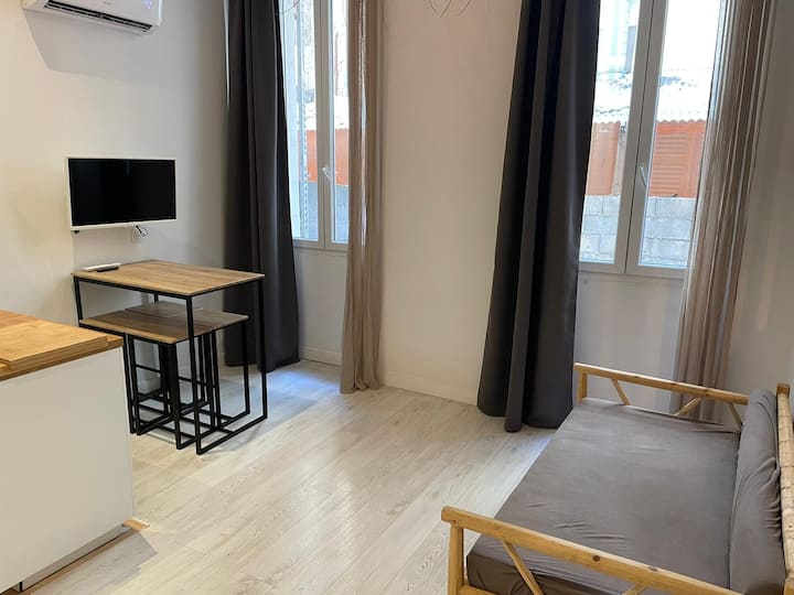 Noailles - T2, 3ème éTage - Marseille