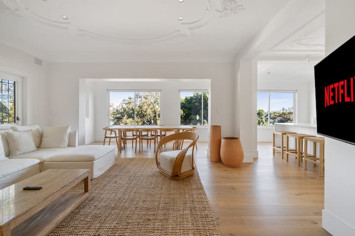 Luxe 3br Full-floor Suite W/ Views | Darling Point - Coogee