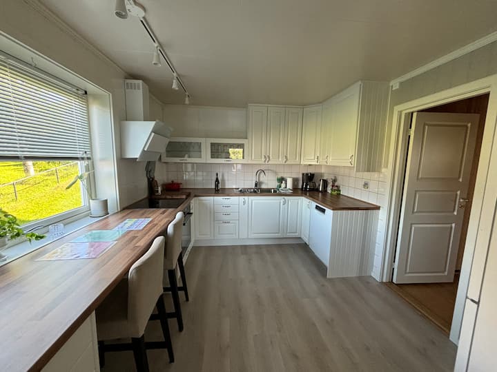 Flott Leilighet Ved Fjellheisen - Tromsø