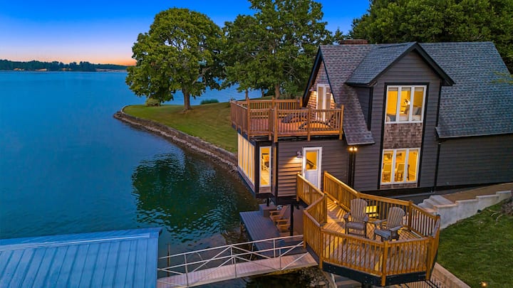 Lakefront Escape | Dock Access And Mountain Views! - Lake James, NC