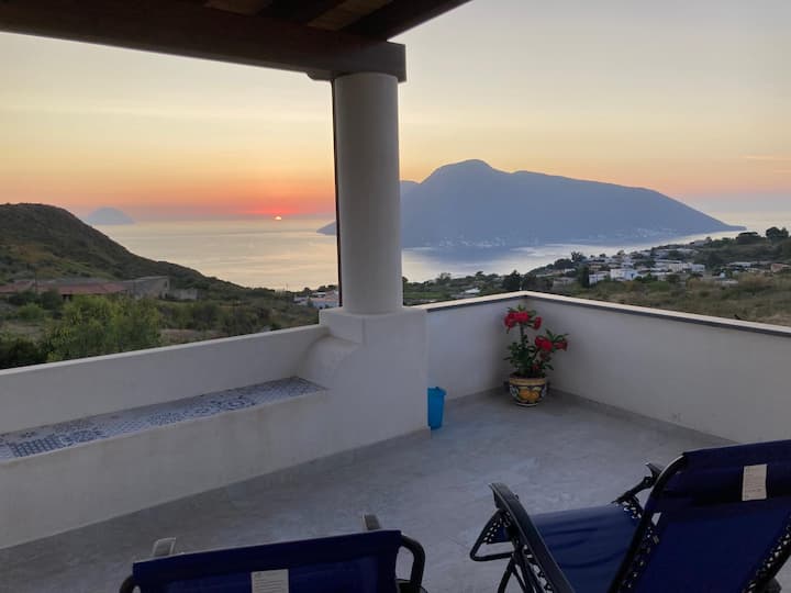 Tramonti Da Favola A Casa Andrea - Lipari