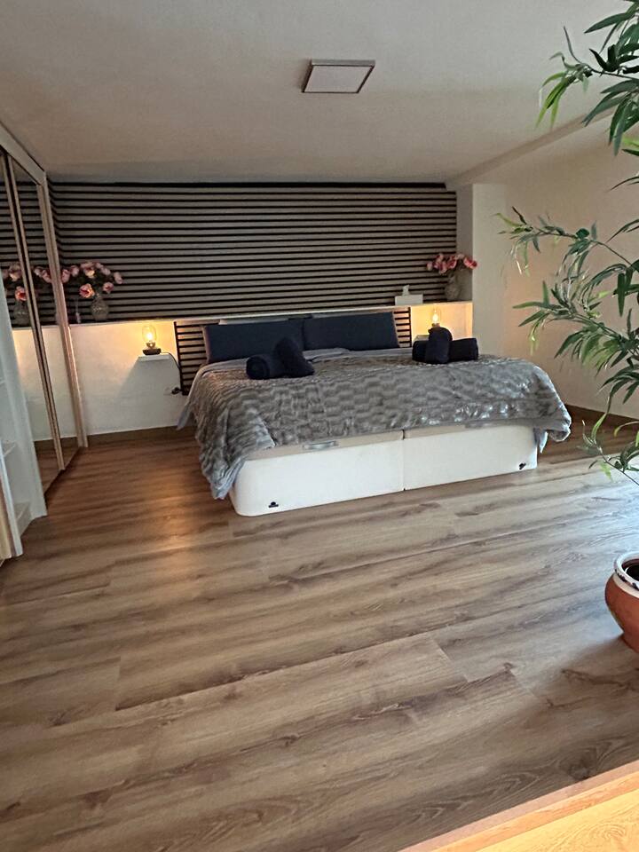 "La Suite" , Cosy Hideaway , Adults Only - Cheste