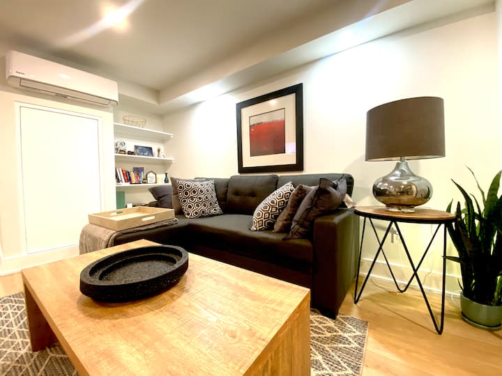 Cozy Capitol Hill Apartment W/ Private Entrance - Washington, D.C.