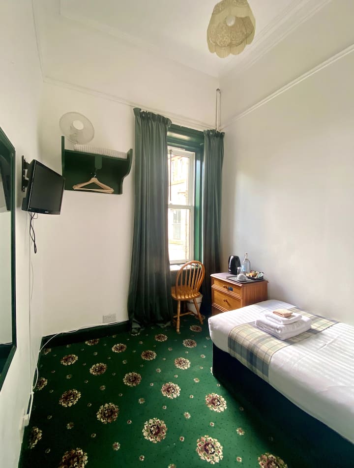 Single Room With Private External Bathroom - Edimburgo