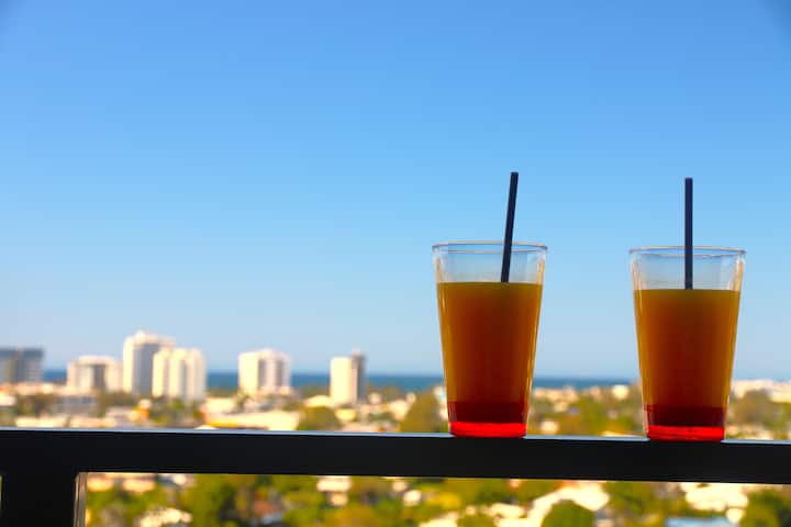 Top Floor Apartment In Maroochydore Cbd - Maroochydore