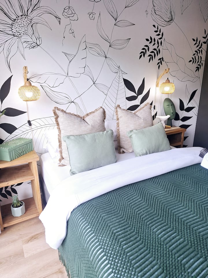 Retreat On 3rd | Pets Welcome | Coffee Bar | Braai - Port Elizabeth