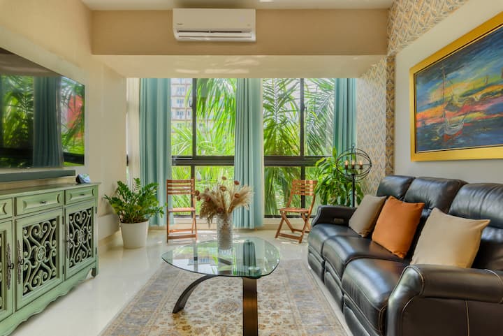 Modern Retreat In City’s Heart! - Santo Domingo