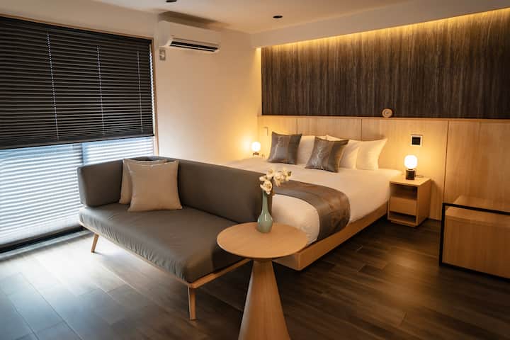 谷町君Hotel・东本愿寺19/京都站、东本愿寺步行10分/特选180特大床301室 - Kyoto