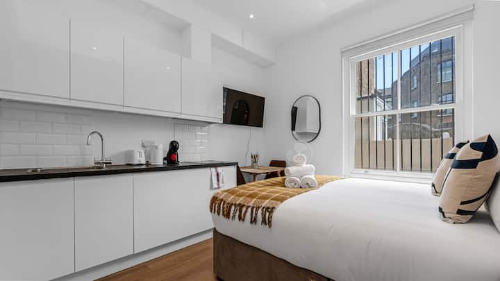 Chic Central London Flat | Perfect City Base - Londres