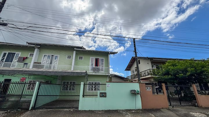 Casa 6 Pessoas 4km Portal Do Mar C/ Ar Em 1 Quarto - Joinville, Brazil