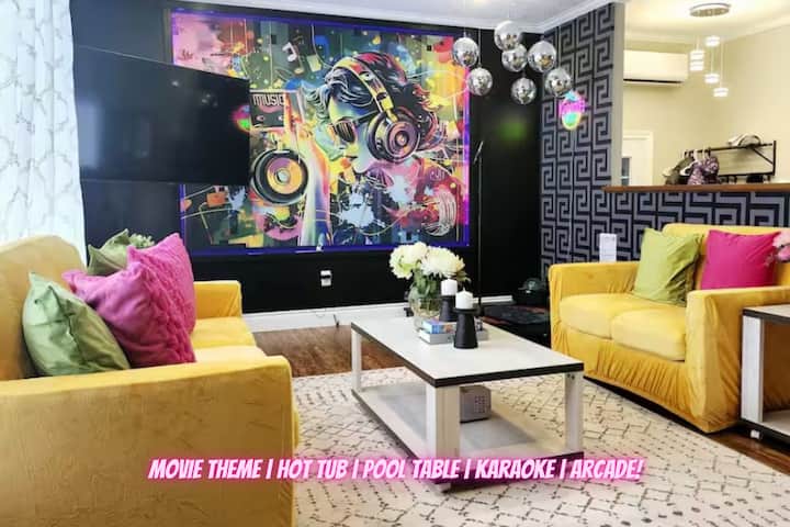 Movie Theme| Hot Tub | Pool Table |Karaoke |Arcade - Sauble Beach