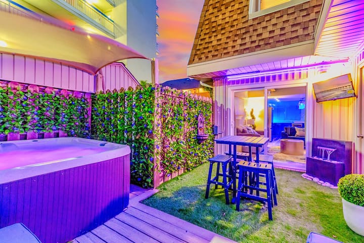 Modern Lux  Private Hot Tub 2story Beachside Villa - Myrtle Beach, SC