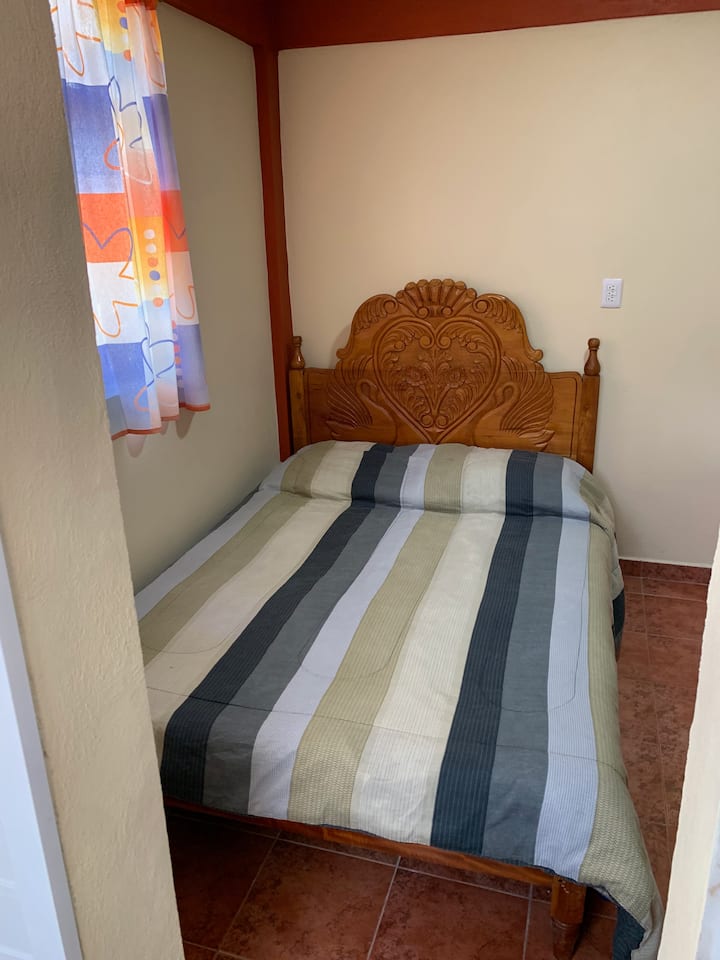 Confortable Habitación Con Baño De Lujo - Zaragoza