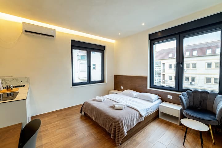 Select Apartments - Main Square - Kosovo