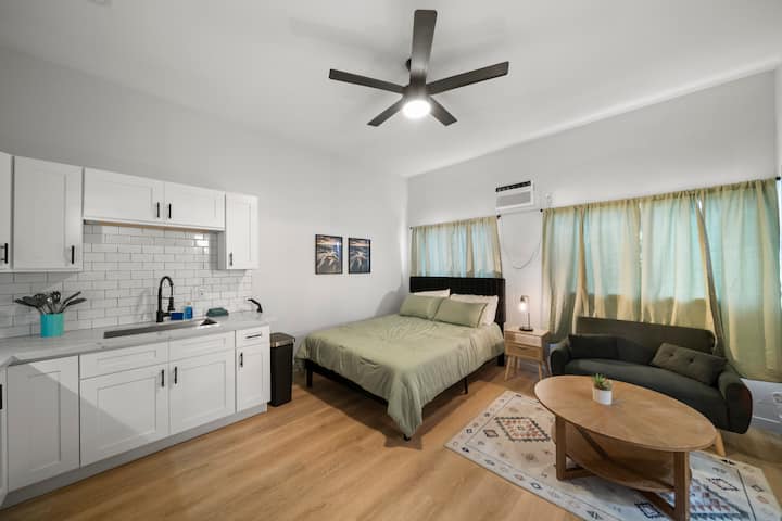 Garden Retreat, Near Pacific And Falls - Hilo, HI