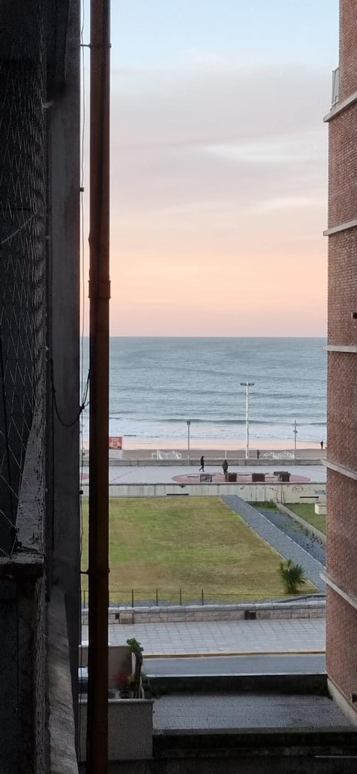 Dept Frente A Playa Y Hermitage - Mar del Plata