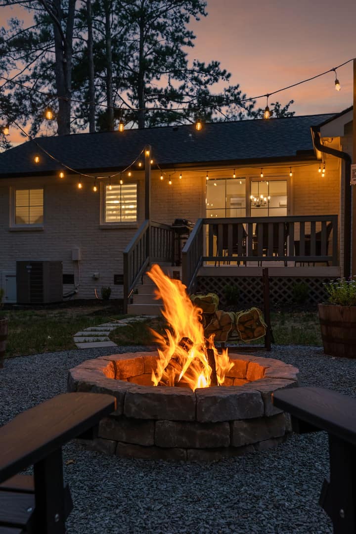 Woodrowhaus Large House Sleeps 6 - Cotswold - Charlotte